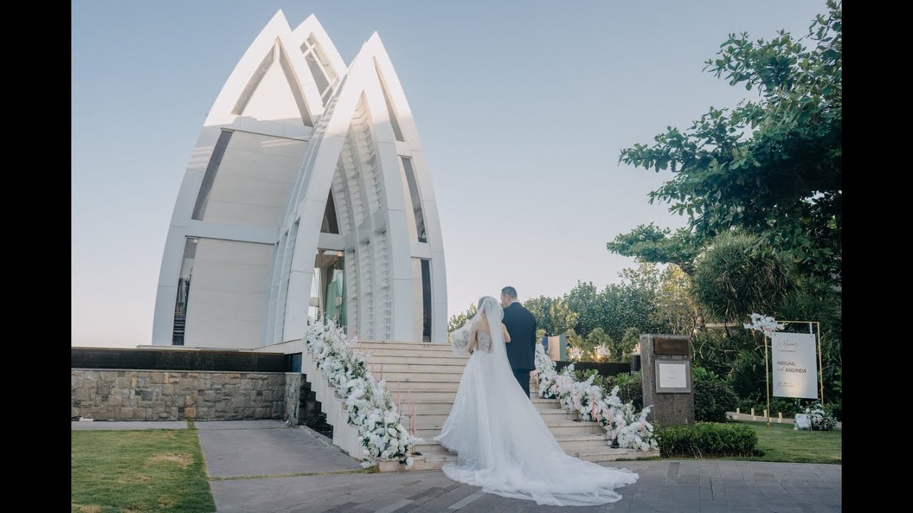The Wedding of Andrew & Abigail at the Ritz Carlton Bali - YouTube
