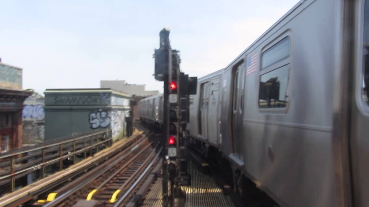 R160 (M) Shuttle Train At Myrtle Avenue - Broadway - YouTube