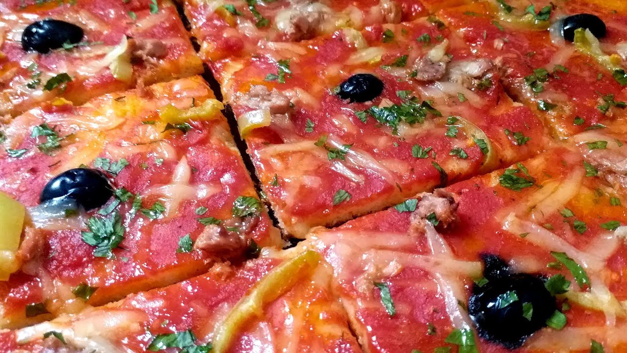 pizza carrée algérienne بيتزا كاري تاع زمان - YouTube