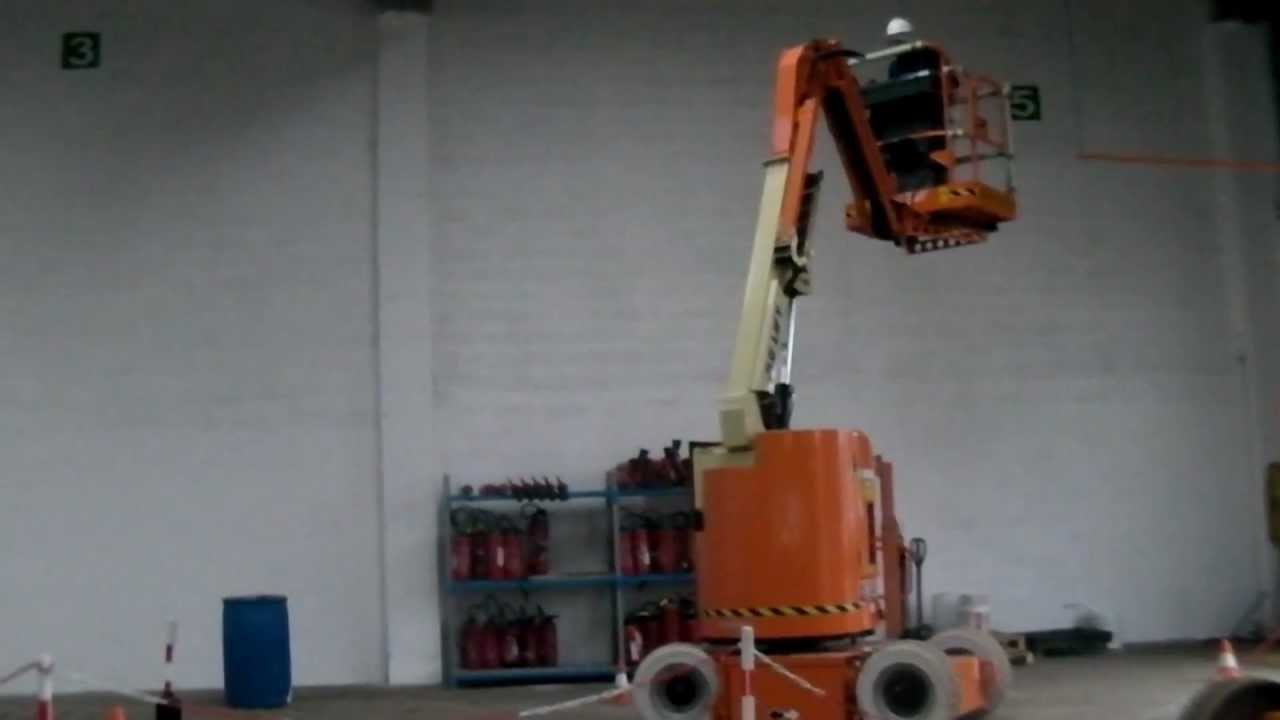 CACES R386 formation manipulation nacelle exercice n°1 - YouTube