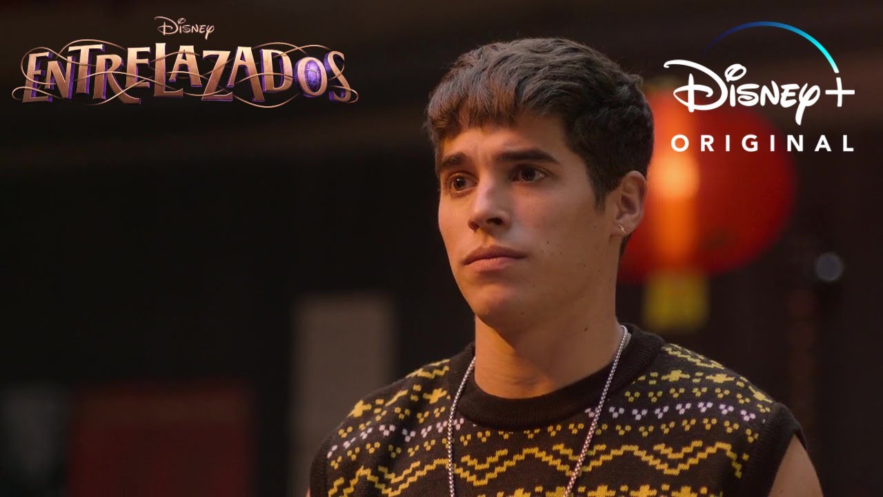 Entrelazados | Marco quiere ver a su papá en el presente | EP 2 ...