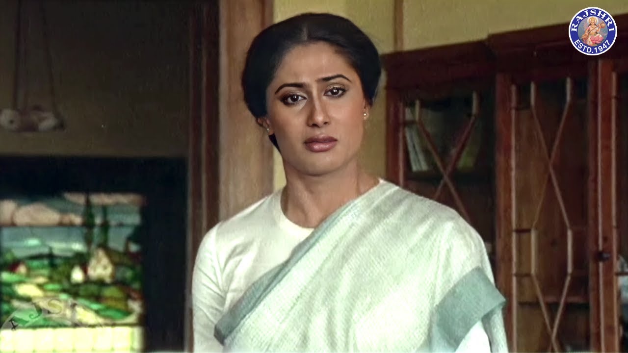 में थी पति की छोड़ी हुई औरत | Mera Ghar Mere Bachche Movie | Smita ...