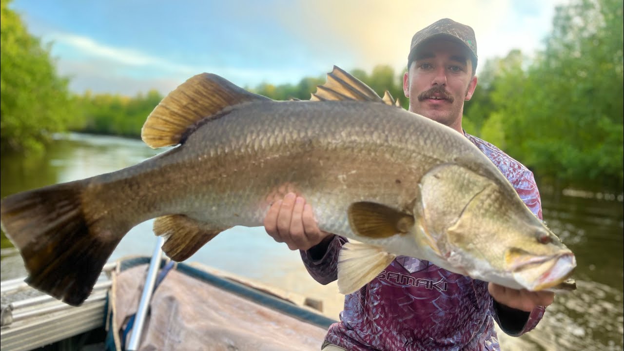 Insane Run Off Session! | 30 Fish Day Fishing For Barra - YouTube