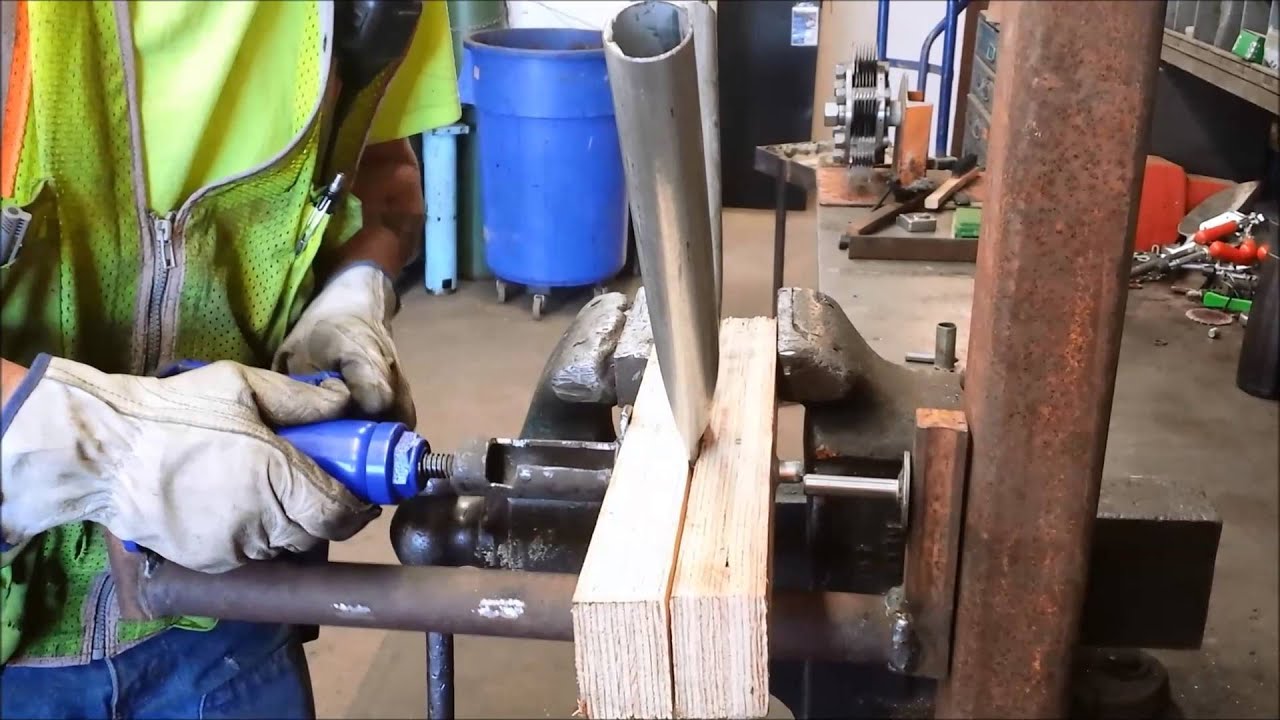 Red S Pin Pusher 1 - YouTube