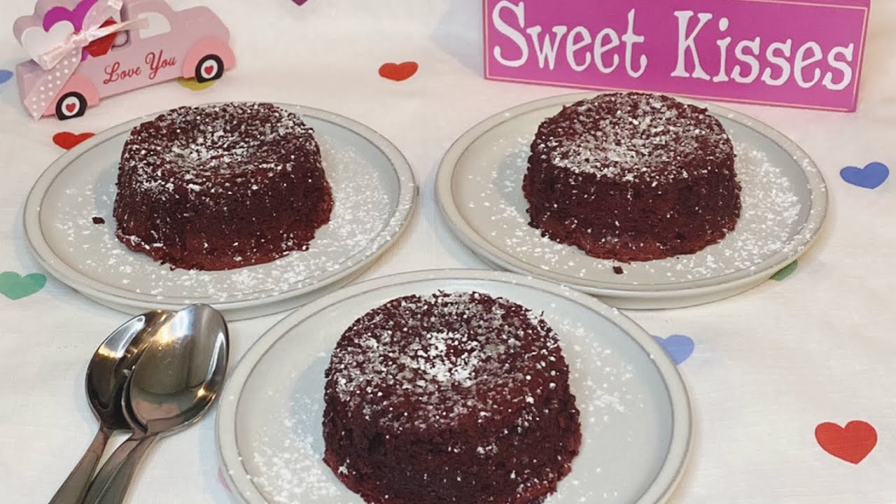 Easy Red Velvet Molten Lava Cakes - YouTube