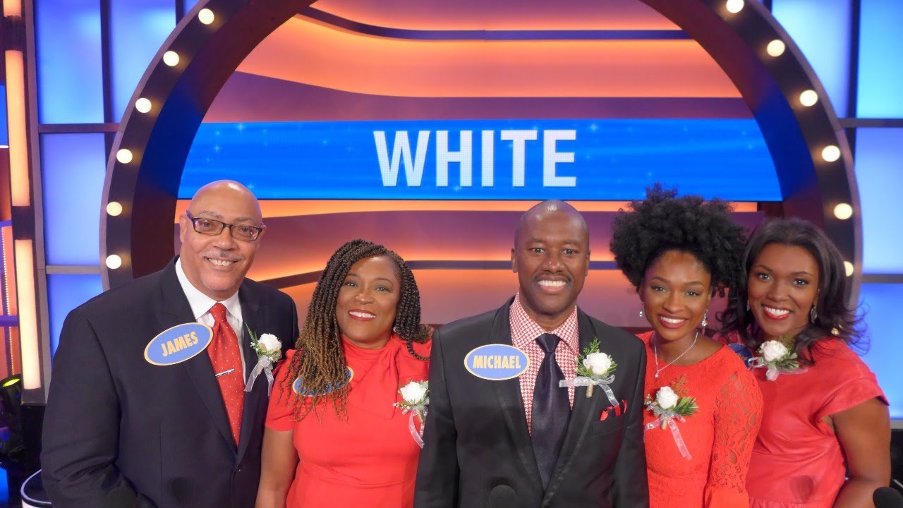 Family Feud-The White Family live! - YouTube