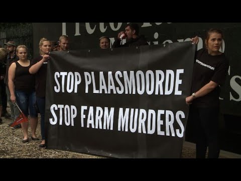 Hundreds protest murders of South African farmers - YouTube