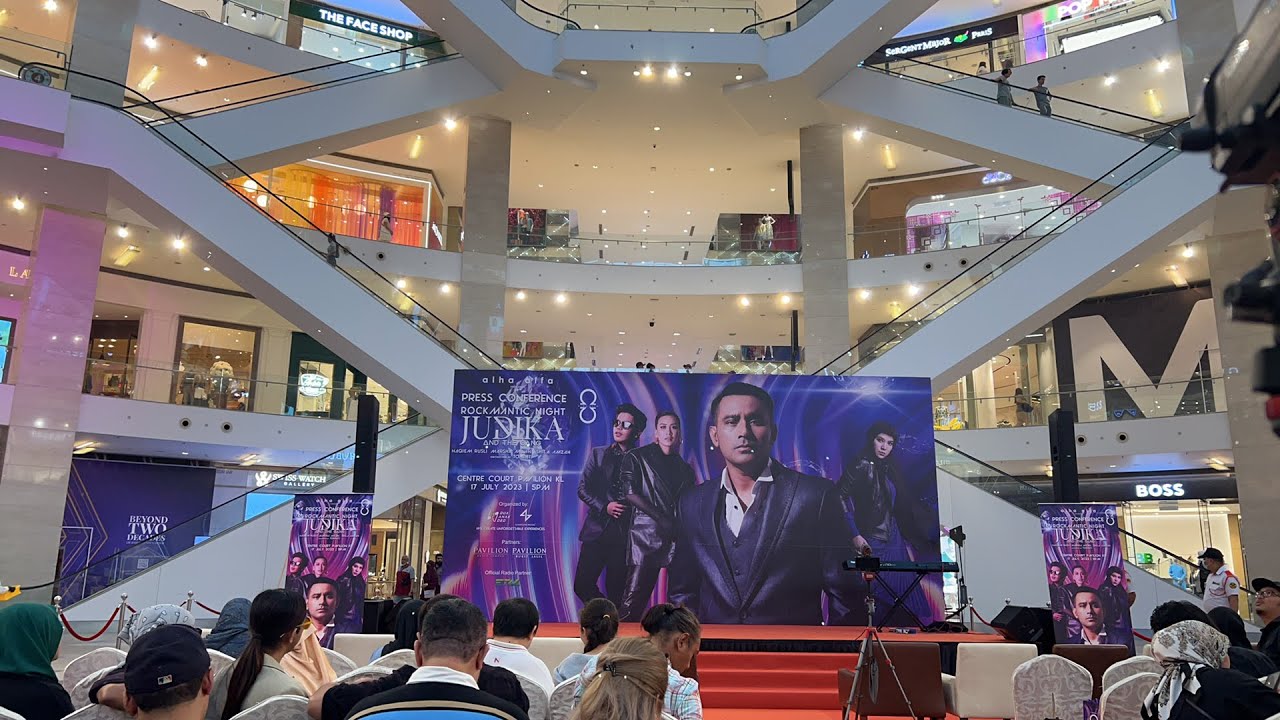 [LIVE] PC JUDIKA CONCERT ROCKMANTIC NIGHT - YouTube