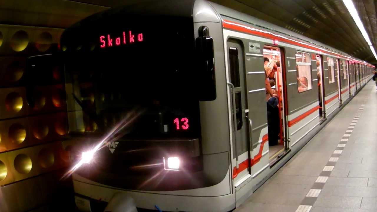 DPP Metro Line 13 - Můstek - YouTube