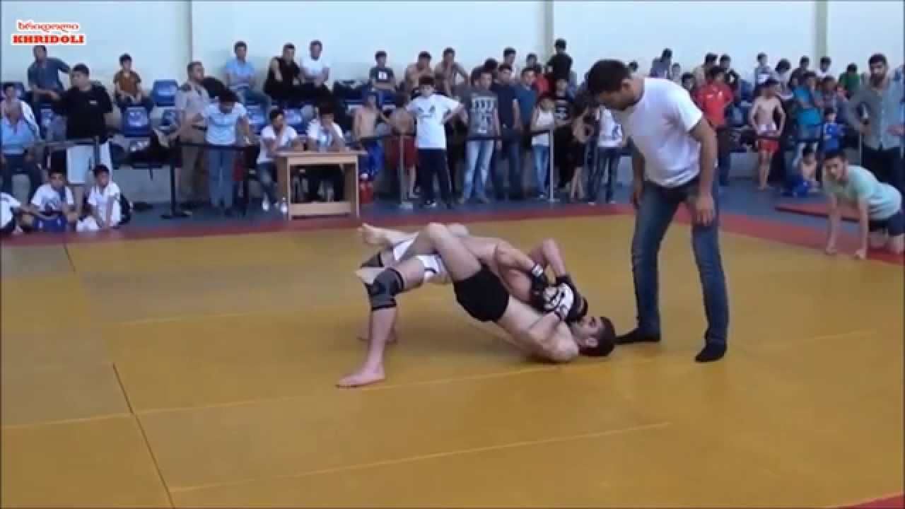 Khridoli fighter Bezhan Gelashvili(Georgia) vs fighter from Azerbaijan ...