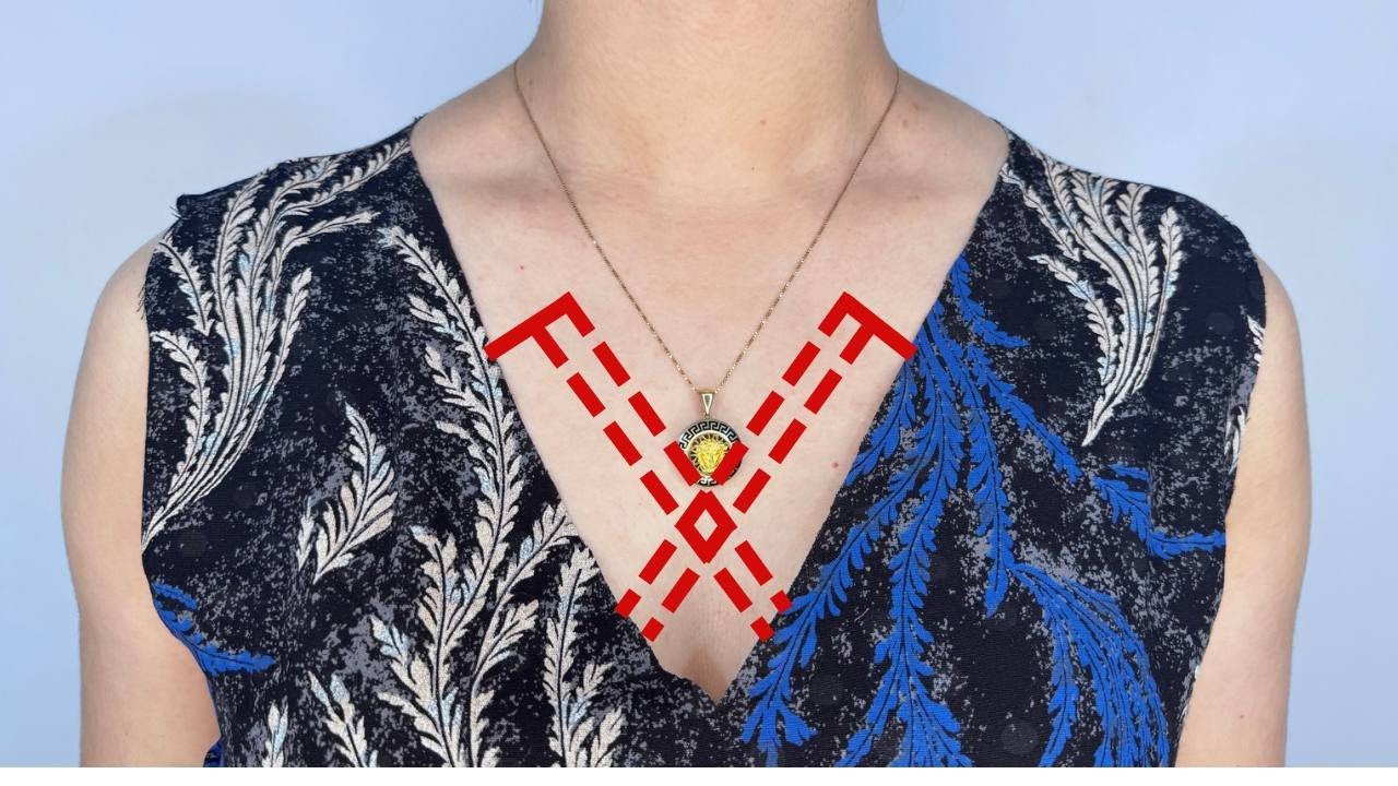How to Reduce Perfectly a Large Neckline: Amazing sewing tips 🥰 v ...