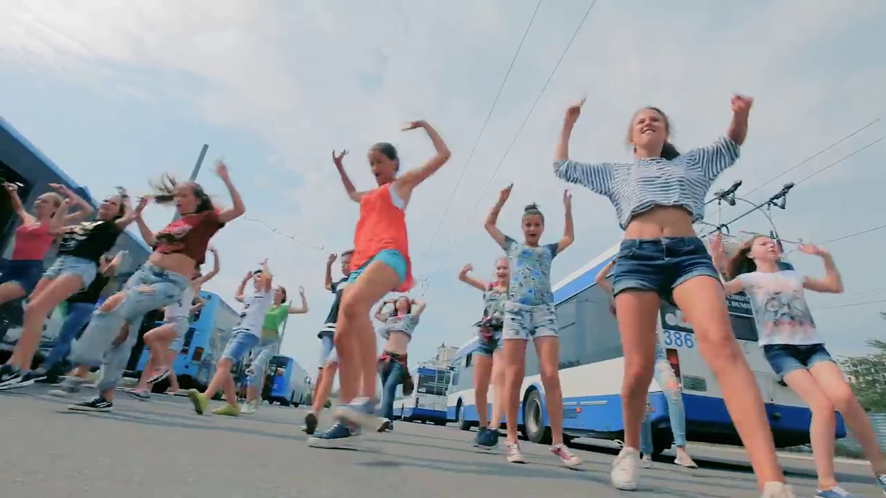 dans modern - YouTube