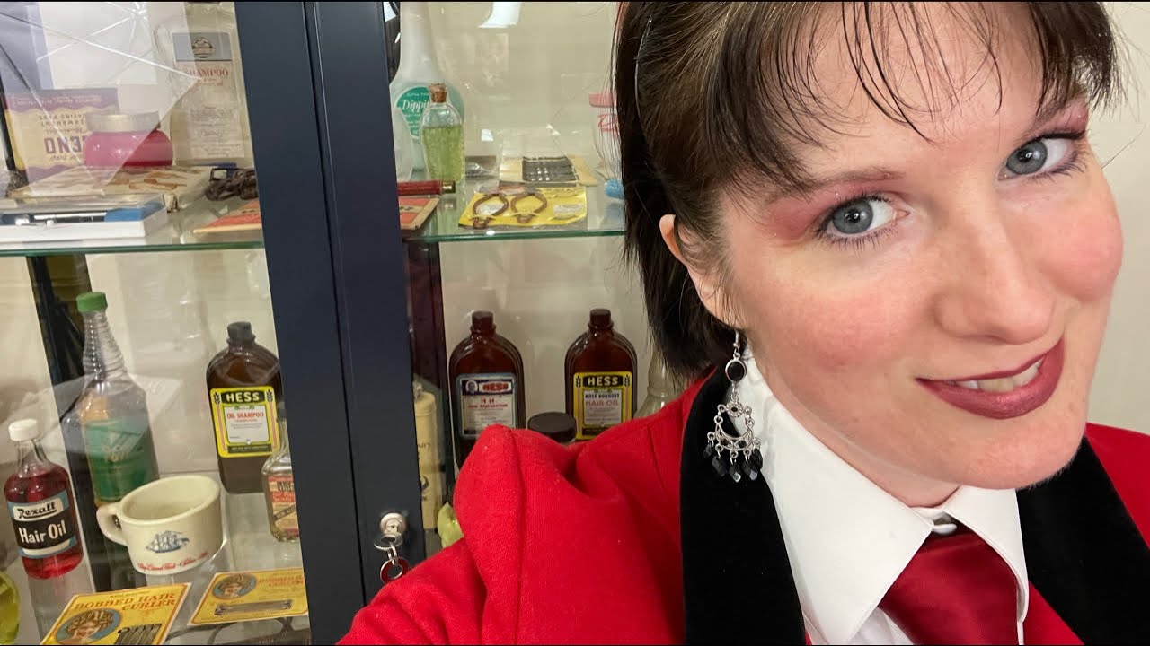 Kat’s YouTube live - her museum collection - YouTube