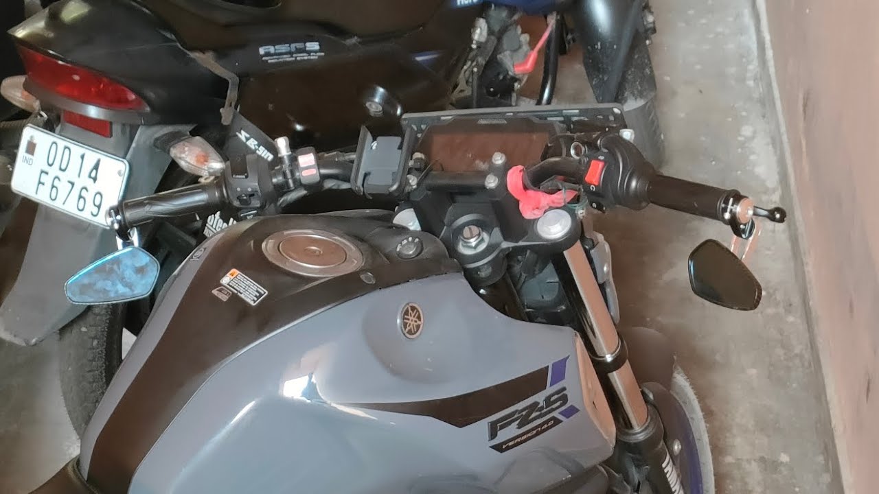 How To Install Bar End Mirrors in Motorcycle // Bar End Mirror Instal ...