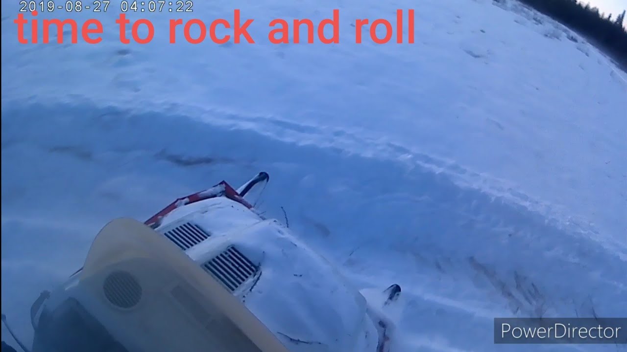 Yamaha enticer 300 on a frozen lake - YouTube