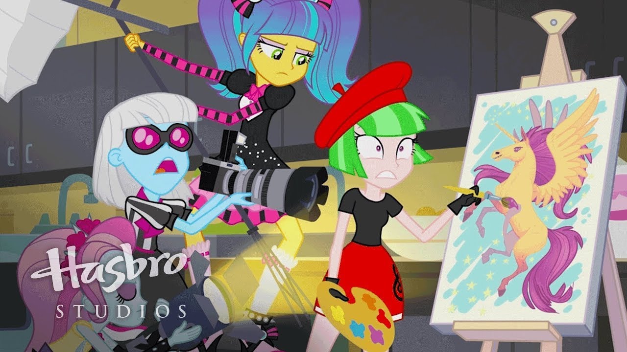 My Little Pony: Equestria Girls - Friendship Games 'Photo Finished ...