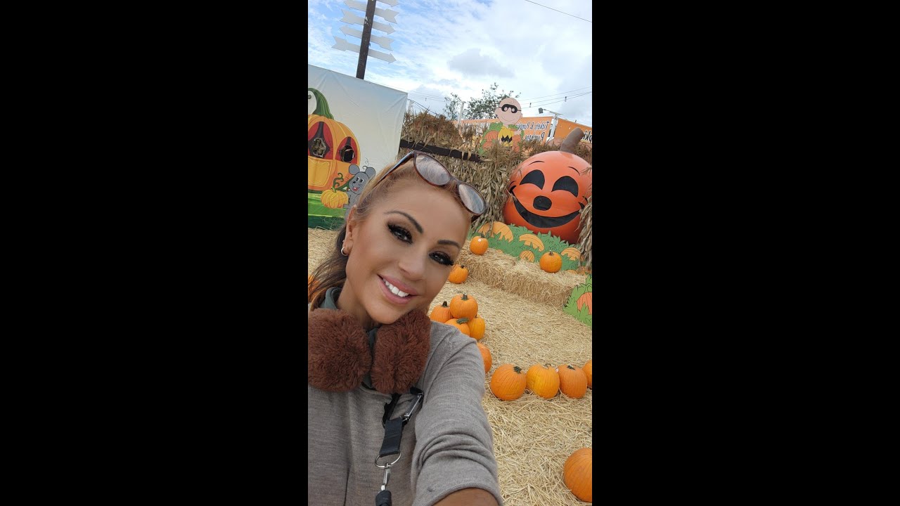 Working the Pumpkin Patch 2023 - YouTube