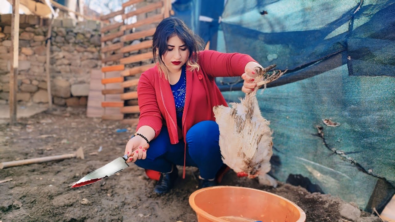 Cooking Fresh Chicken Over an Open Fire in a Turkish Village - YouTube