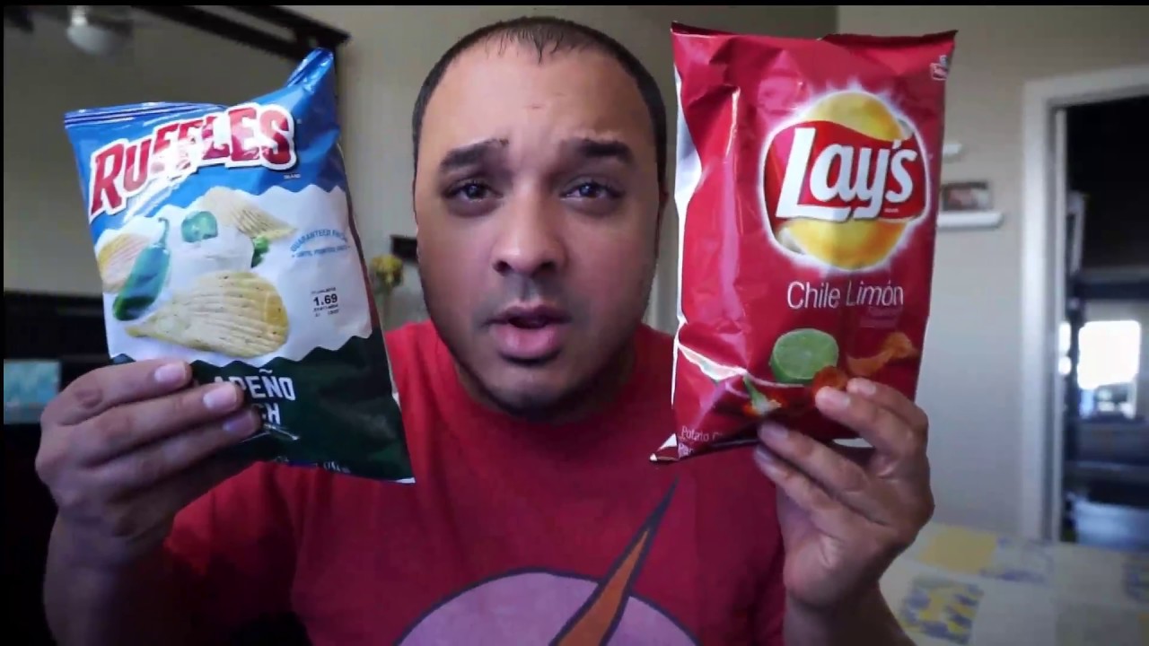 Chips review Lays vs Ruffles - YouTube