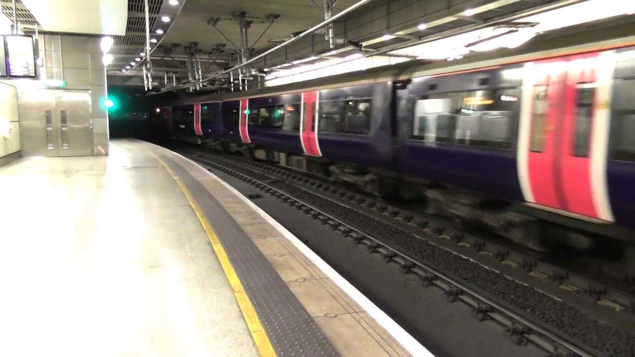Thameslink Class 377 Arriving Into London St Pancras (11/1/17) - YouTube