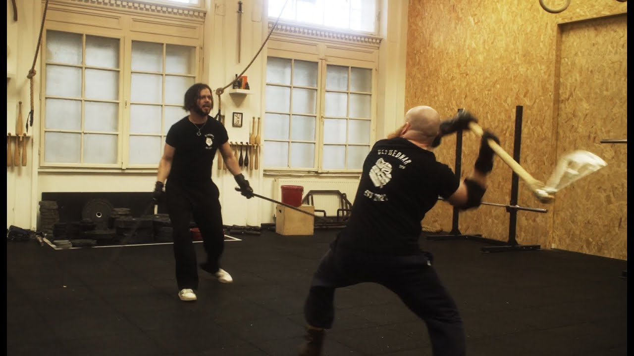 UVFC - Duel - Dane Axe vs Dual Swords 4K - YouTube