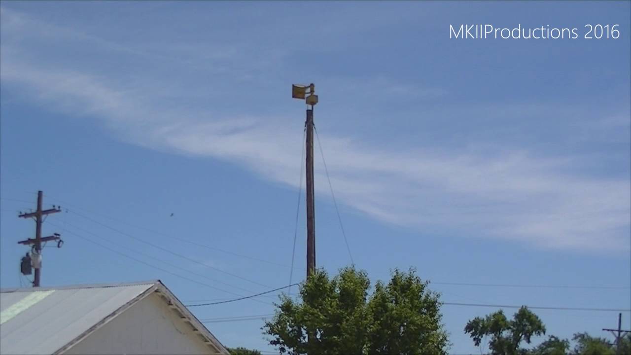 Federal Signal Thunderbolt 1000 Siren Test - Hutchinson, KS - YouTube