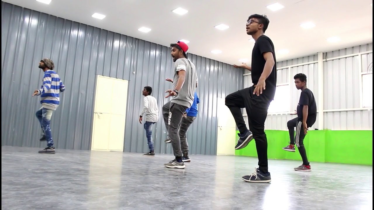 FAST FEET DANCE STUDIO - YouTube