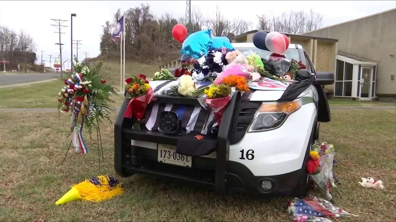 Sergeant Perry Hodge honored in Pulaski - YouTube