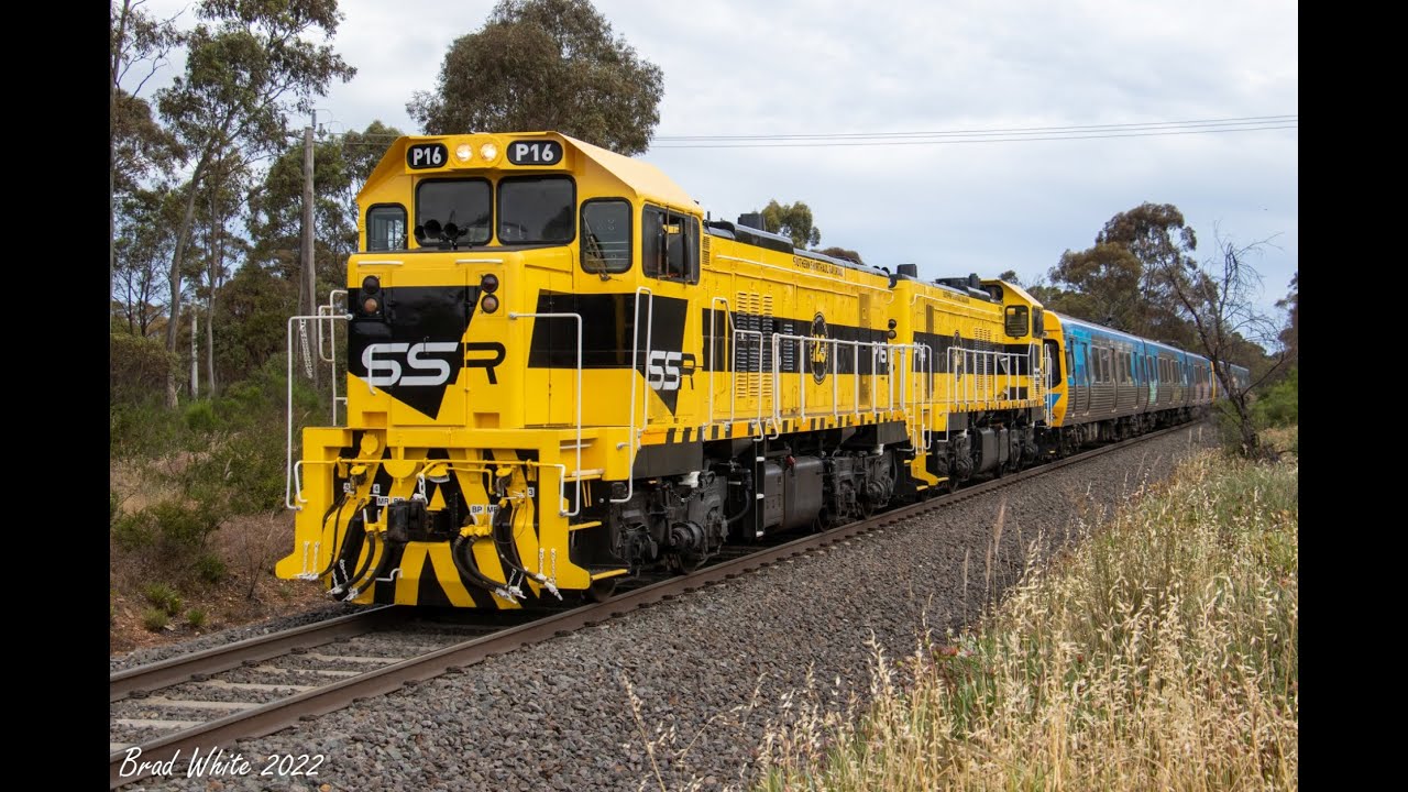 SSR Yellow P's P16 and P14 on 9083 Comeng Scrap Move & 0086 Light Loco Transfer- 26/11/22 - YouTube