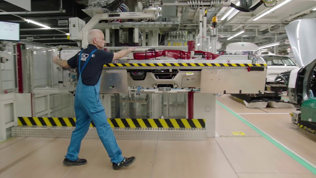 BMW 5 Series – PRODUCTION LINE – German Car Factory - YouTube