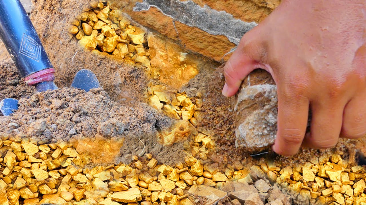 Treasure Hunting! Digging forTreasure worth million dollar under stone ...