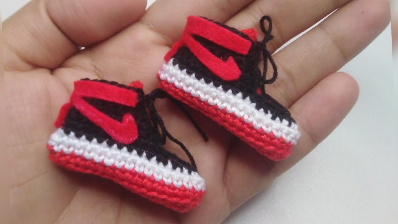 Miniature Crochet Shoes For Ken Dolls - YouTube
