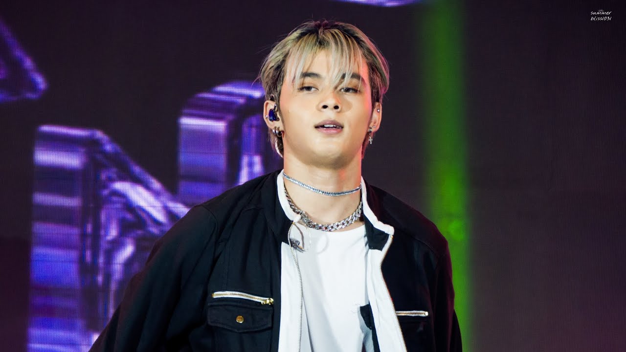 091122 VXON - KPop Medley Performance @ Korea Festival 2022 - Glorietta ...