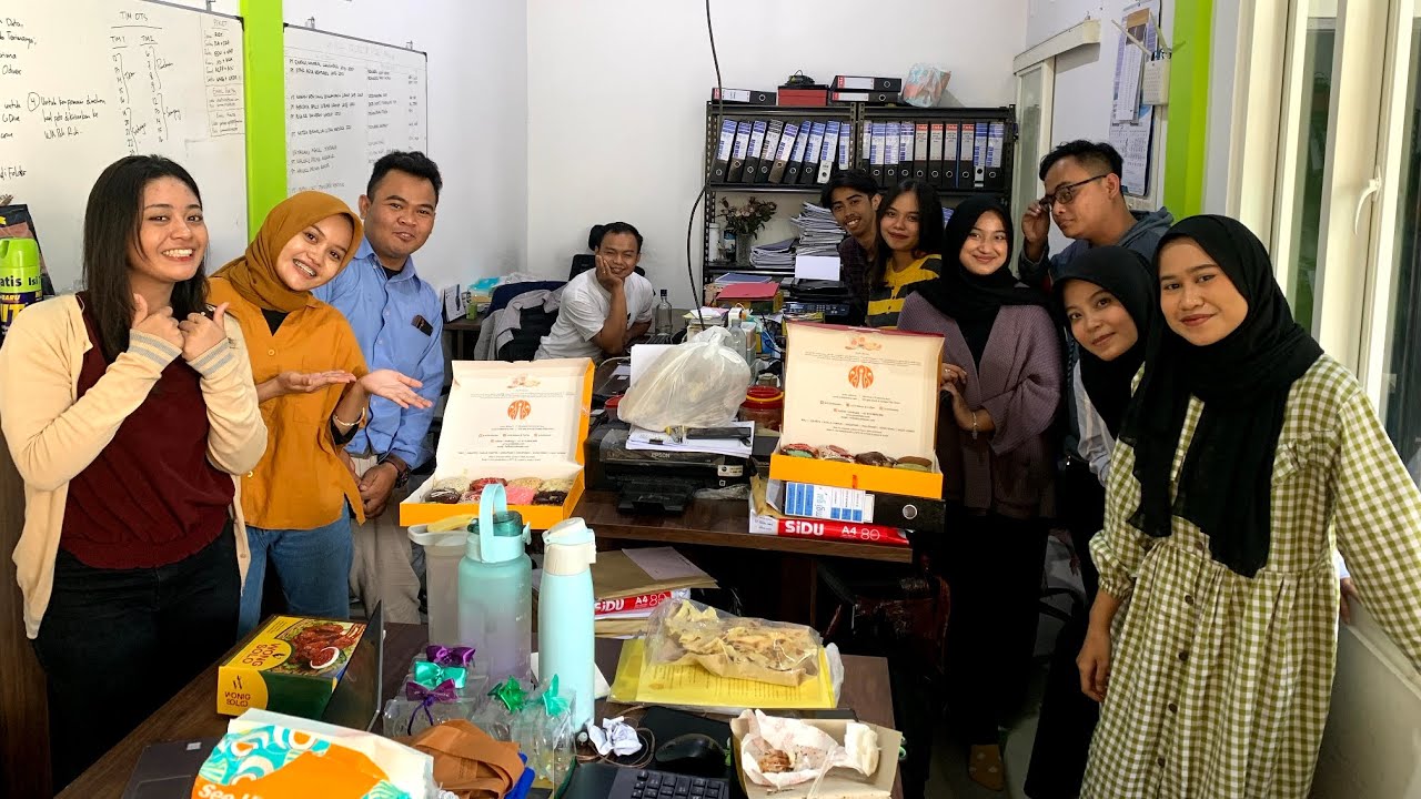 Inayatul Sabilla dan Pengalamannya Magang di KAP Gideon Adi dan Rekan Cabang Surabaya - YouTube