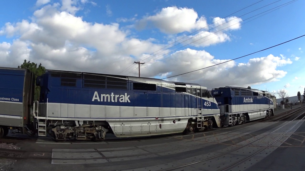 Amtrak Surfliner with 2 F59HI - YouTube