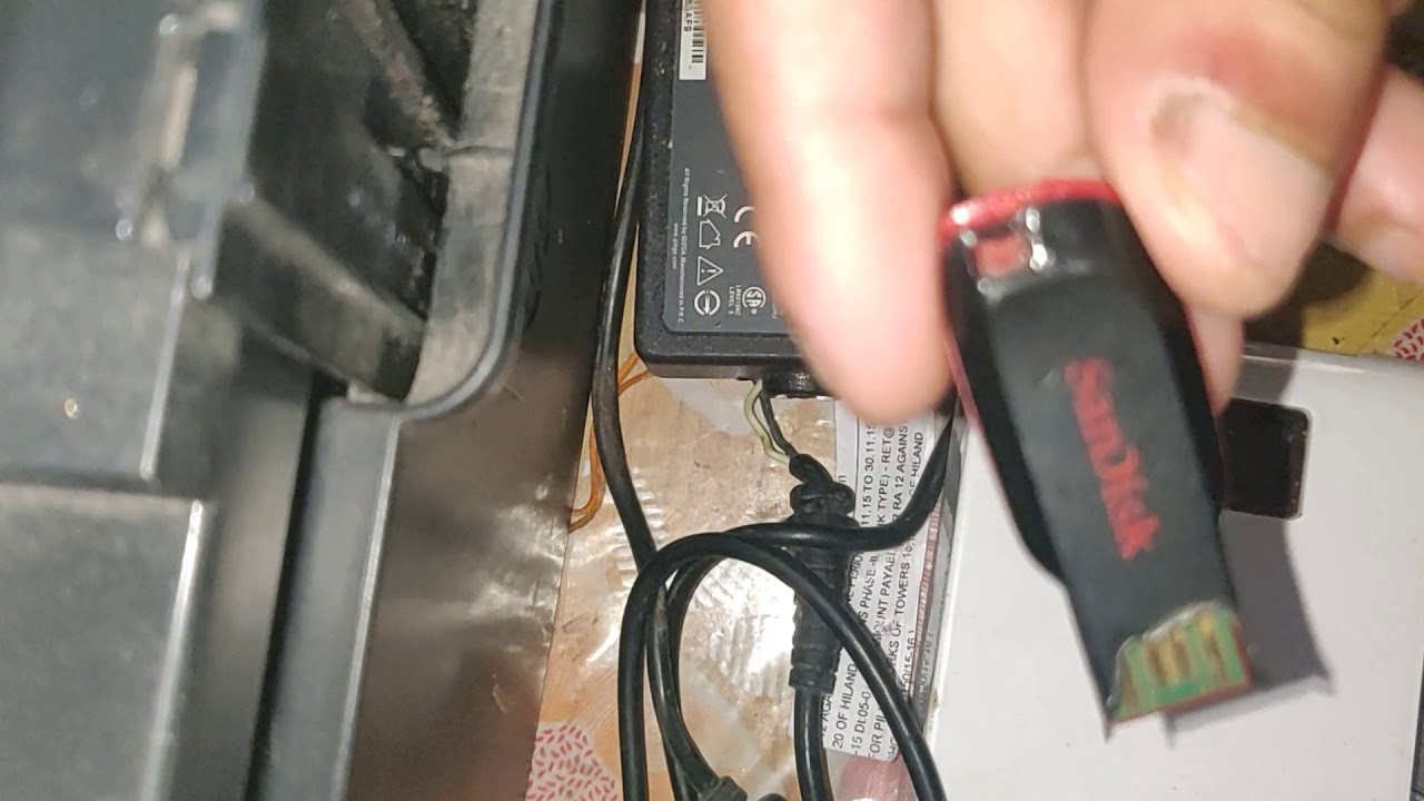 Sandisk Pendrive teardown !! - YouTube