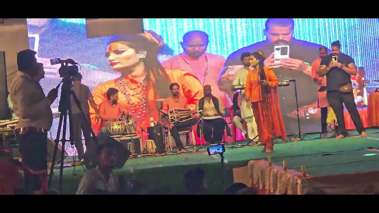 Shehnaz Akhtar kajali Teej Bundi Mein live program - YouTube