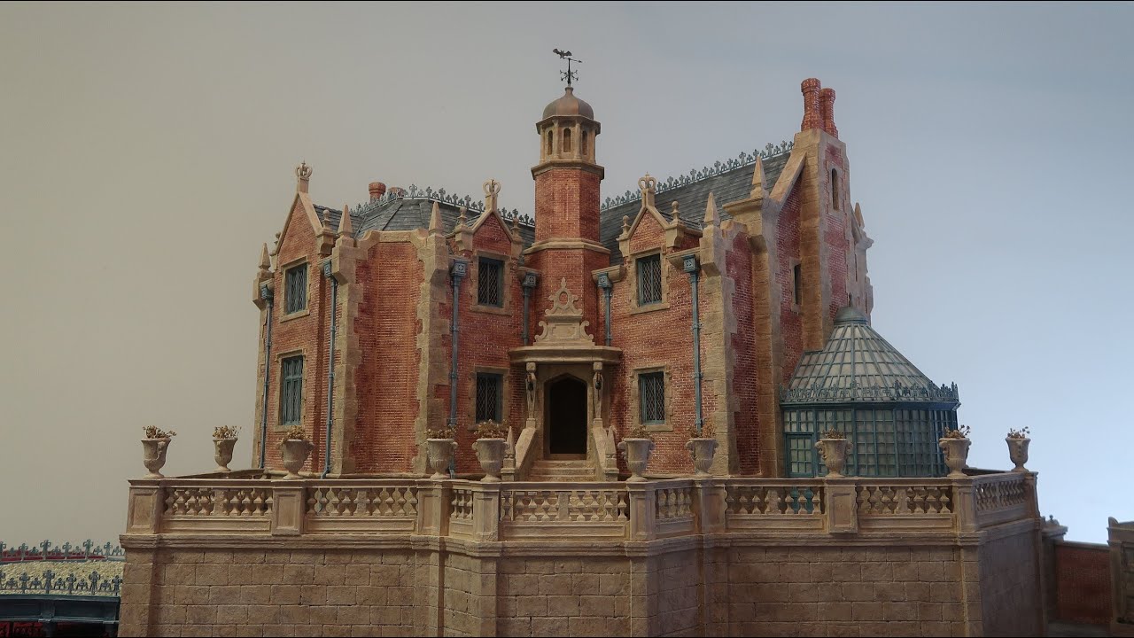 Haunted Mansion Scale Model - YouTube