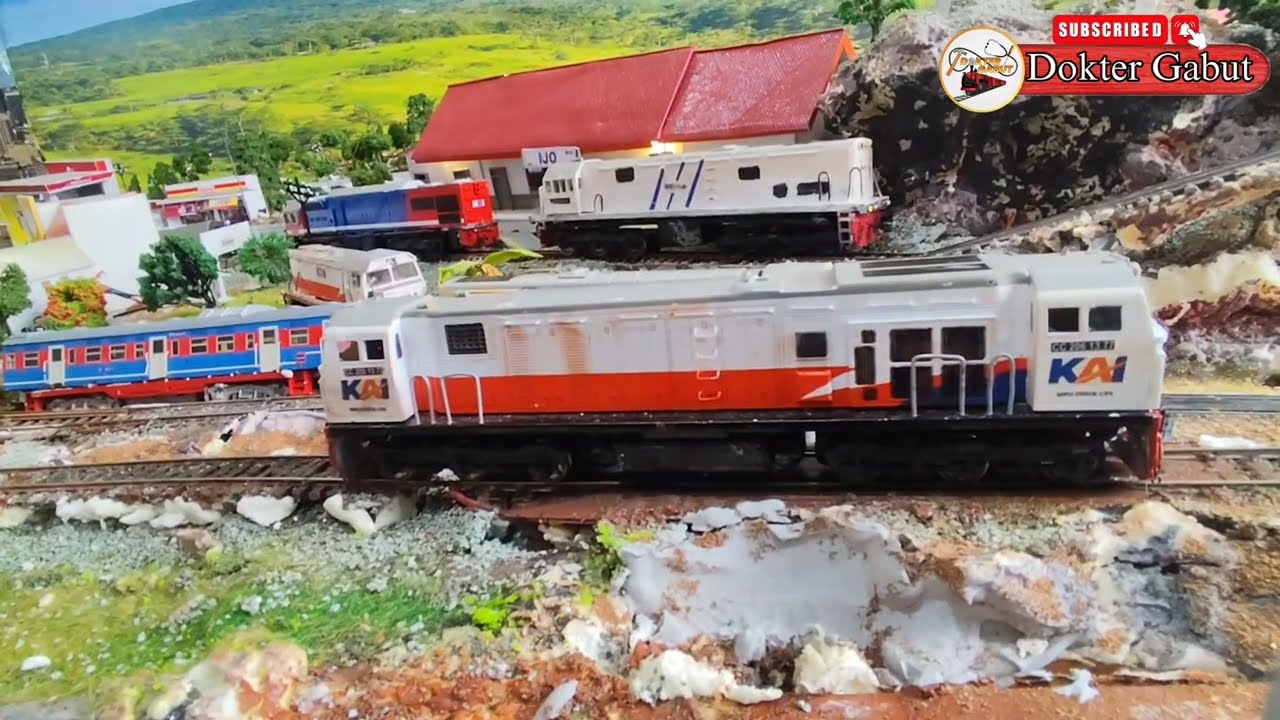 Parade Lokomotif kereta Api CC201 Vintage, CC206, CC205, KRD Jenggala ...