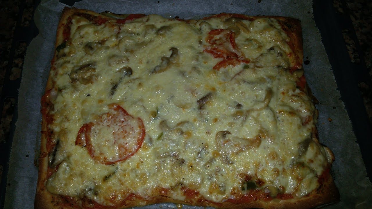 ΠΙΤΣΑ ΣΠΙΤΙΚΗ ΜΕ ΖΥΜΗ PILLSBURY (HOMEMADE PIZZA) - YouTube