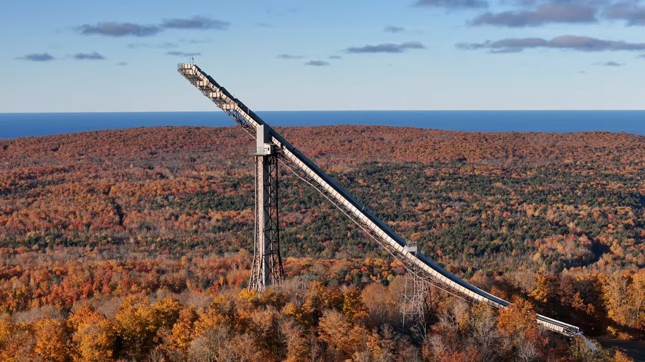 Copper Peak Fall Color in 4K in Michigan's Upper Peninsula - YouTube