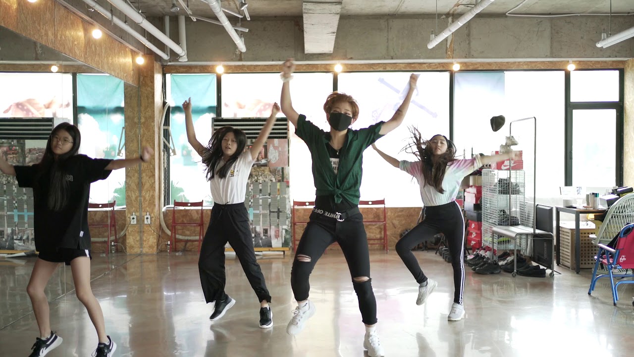 Twice - More & More | K-pop Choreography | ONE LOVE DANCE STUDIO - YouTube