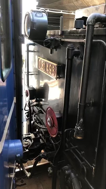 EL/SLぐんまよこかわ 機関車D51-498と客車12系の連結部分 #鉄道 - YouTube