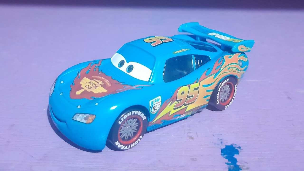 Disney Cars 2 Lightning McQueen (World Grand Prix/WGP Varient) Color ...