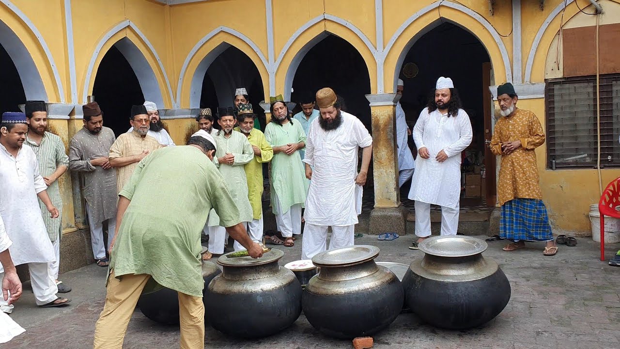 Chehlum Hazrat Imam Hussain (AS) At Khanqah E Niazia | Fateha | Langar ...