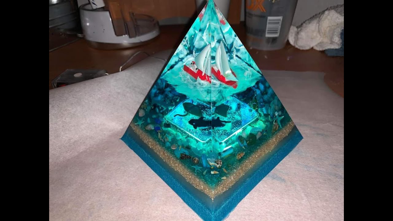 Wow 🤩 Ocean theme resin pyramid with fish and 3D waves and boat - YouTube