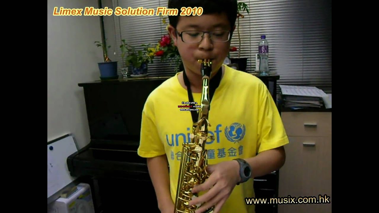 Anthony WAH Play Alto Saxophone Solo - YouTube