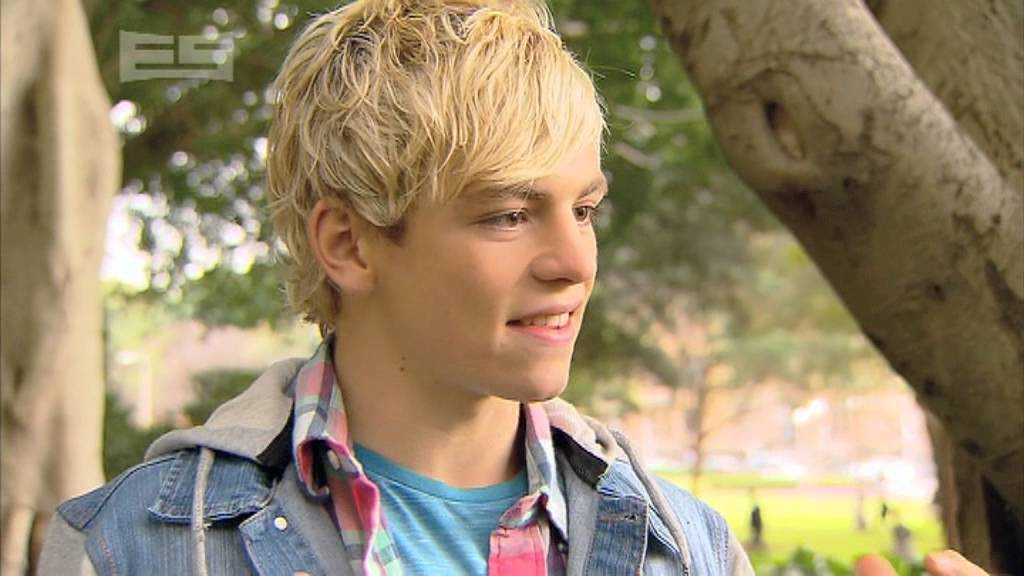 The Erin Simpson Show - Interview - Ross Lynch - YouTube