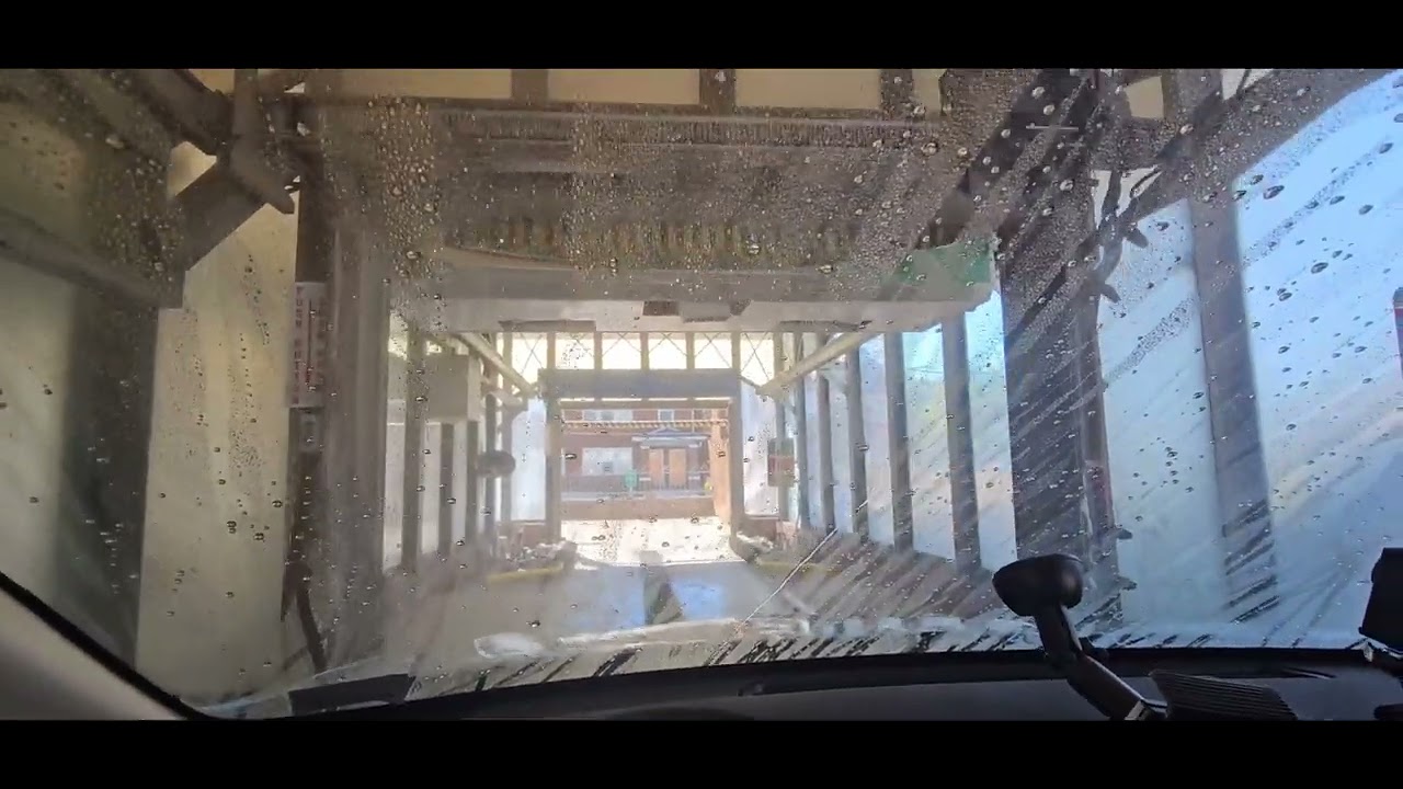 Old Oasis Typhoon with Super Rare Separate On-Board Dryer Bay - YouTube