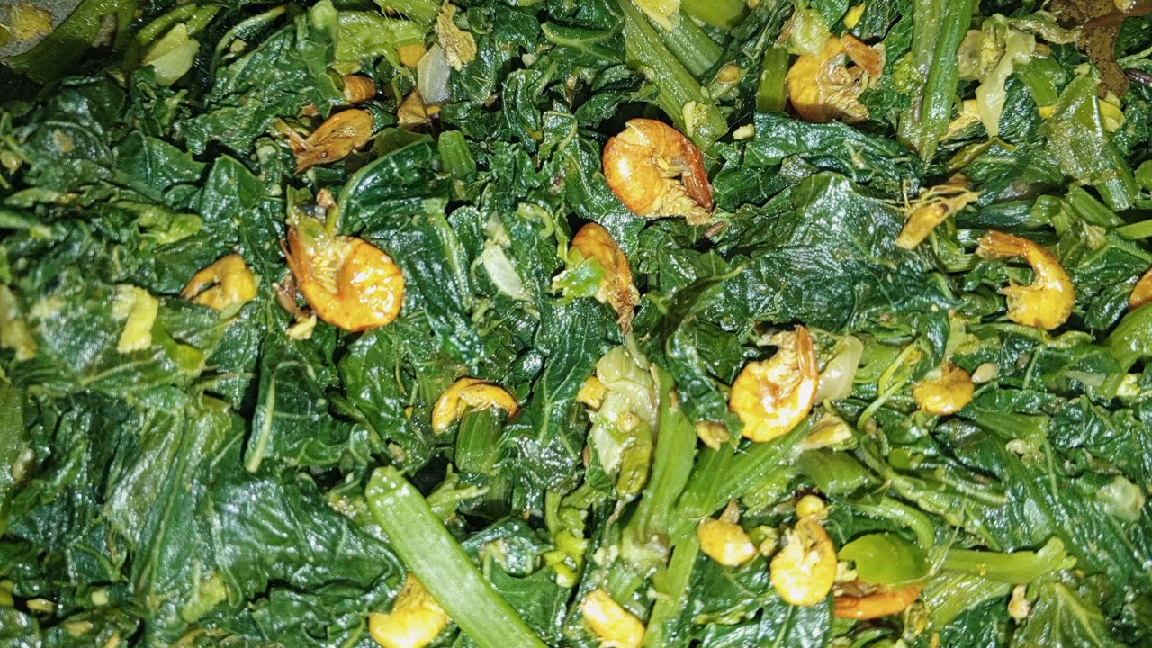 Healthy Lau Shak Recipe | Cooking Natural Gourd Spinach।চিংড়ি মাছ ...